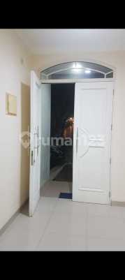 Rumah di Cluster West Europe, Uk. 6X15, AC 4 Unit | Rumah123