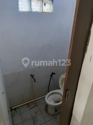 Disewakan Ruko Lantai 1 Diseminyak Cocok untuk Berbagai Usaha | Rumah123