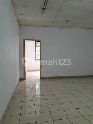 Disewakan Ruko Perkantoran di Madrid Sebreang Pasar Modern | Rumah123