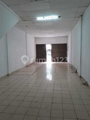 Disewakan Ruko Perkantoran di Madrid Sebreang Pasar Modern | Rumah123