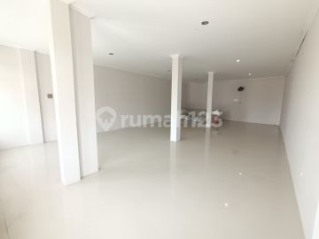 Ruko Gandeng Siap Pakai Strategis di Agus Salim Bekasi Timur | Rumah123