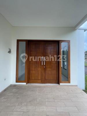 Corner Modern Tropis Siap Huni Cluster Ilustria The Eminent Bsd City | Rumah123