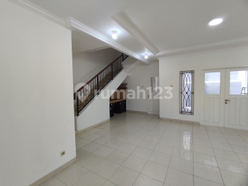 Excellent Bright, Renovated 2 Storey House In A Compund With 3 Bedrooms ...