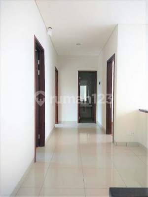 Standard Neat House in Front of Eminent Park, BSD City | Rumah123