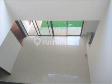 Standard Neat House in Front of Eminent Park, BSD City | Rumah123
