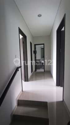 Jual Rugi Rumah Flora Summarecon Tipe Besar | Rumah123