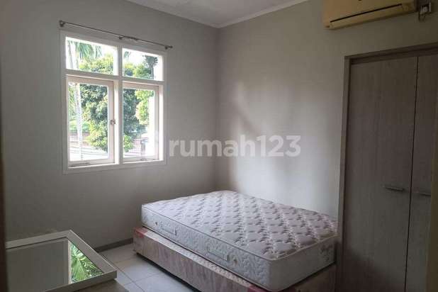 Rumah Sewa Hook Lingkungan Kedubes, 300 Meter Ke Rasuna Said - oleh ...