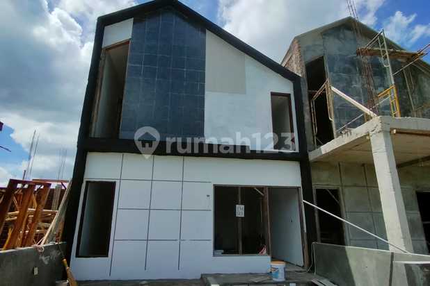 15 Menit Kampus Ugm, Desain Unik, Rumah Kawasan Asri - oleh Tau Property