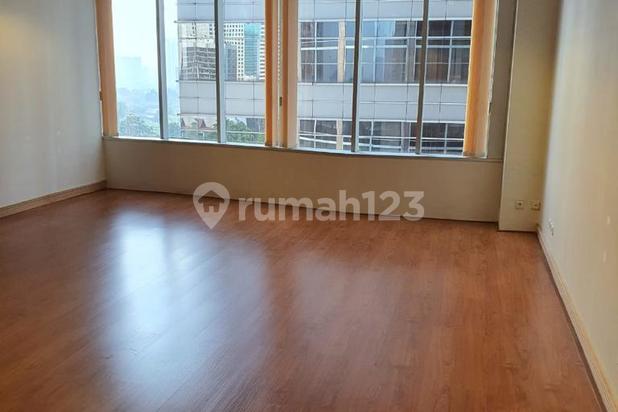 Nice Office Space With Easy Access To Mrt At Menara Sudirman - oleh ...