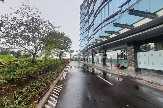 Gedung Landmark Pluit, Jl. Pluit Selatan Raya, Pluit, Penjarin - oleh Yin