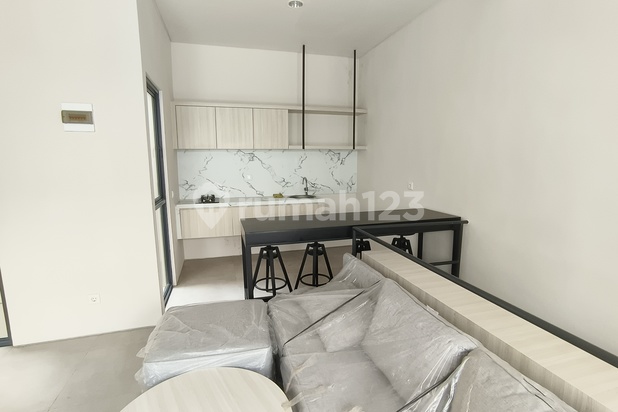 Rumah 3 Lantai Bsd City Ada Rooftop Lokasi Bagus - oleh Sas Xavier