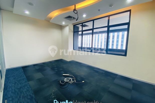 Ruang Kantor 135 Sqm Partisi di Cibis Eight Tb Simatupang Jakarta ...