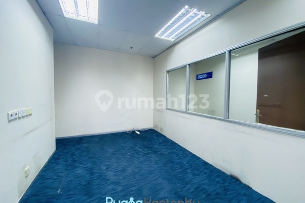 Ruang Kantor 135 Sqm Partisi di Cibis Eight Tb Simatupang Jakarta ...