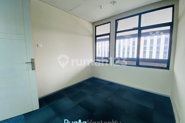 Ruang Kantor 135 Sqm Partisi di Cibis Eight Tb Simatupang Jakarta ...