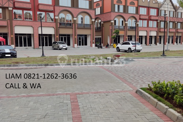 Ruko Pik 2 La Riviera Tipe Badan 4,5x15 Hadap Taman Dan Danau - oleh Liam