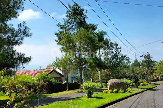 Villa Panderman Hills Desain American Classic View Terbaik di Kota Batu ...