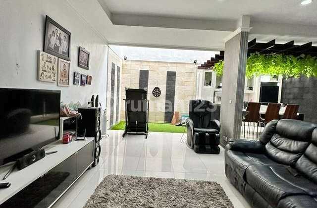 Jual Rumah 3 Lantai di Regol | Harga Terbaru