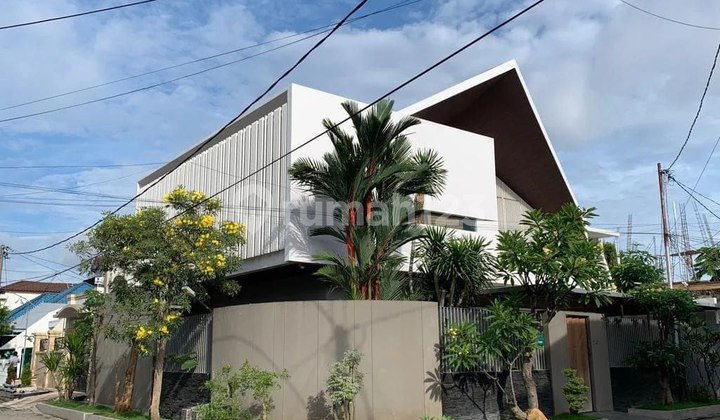 Jual Rumah Mewah di Semolowaru | Harga Terbaru