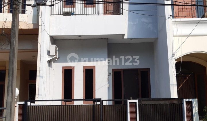 Rumah dengan Taman Disewa di Sunter, Jakarta Utara | Terbaru 2023