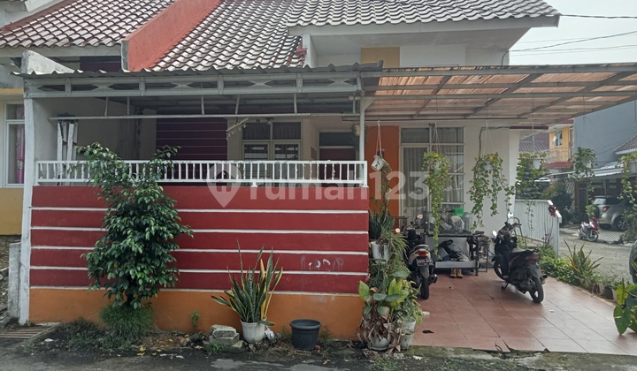 Rumah dengan Kolam Renang Dijual di Kebalen, Bekasi | Terbaru 2023