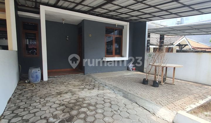 Rumah dengan Taman Disewa di Regol, Bandung | Terbaru 2023
