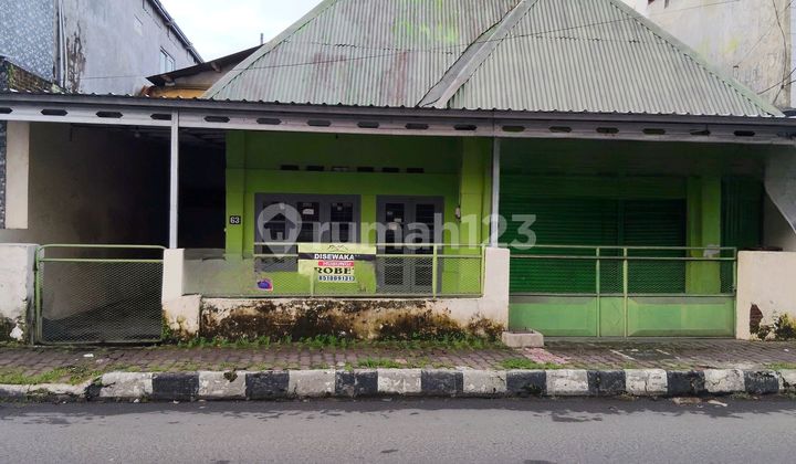 Rumah Pusat Kota Jember | Rumah123