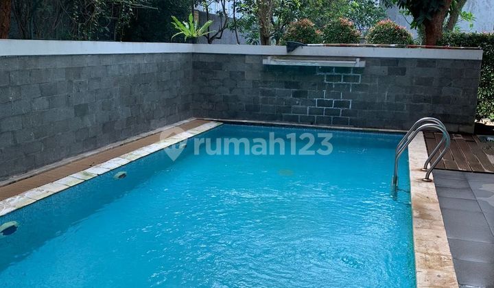 Rumah Hook Taman di Fresco Aria Foresta BSD Private Pool | Rumah123