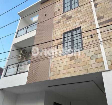 Dijual Rumah Kost 3 Lantai Area Sigura-gura Dekat Itn Malang | Rumah123