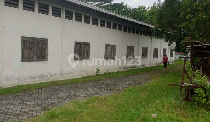 Former Bread Factory in Lengkong Nganjuk Has Ceased Operations for a ...