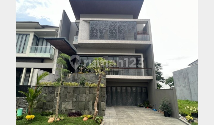 Rumah Baru dan Super Luxury, Mewah di Citraland, Surabaya | Rumah123