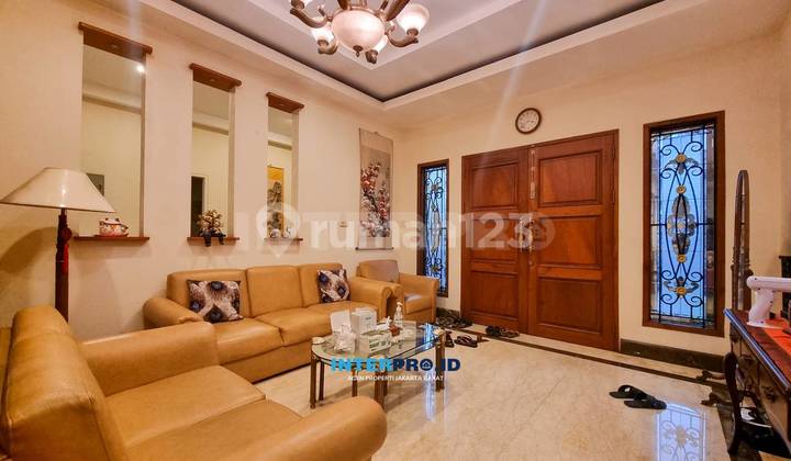 Rumah dijual di Intercon, Jakarta Barat | rumah123.com