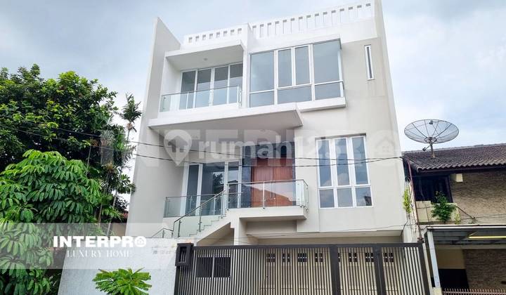 Rumah Puri Indah Bangunan 3.5 Lantai 4+1 Kamar Tidur | Rumah123