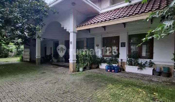 Rumah Hitung Tanah di Menteng, Jarang Ada. Luas 1.055 M2 | Rumah123