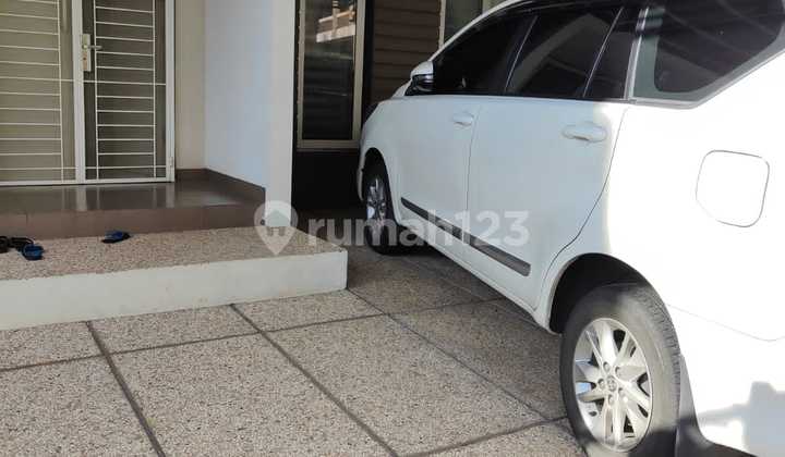 Rumah dengan Taman Dijual di Raffles Hills, Jakarta Timur | Terbaru 2023