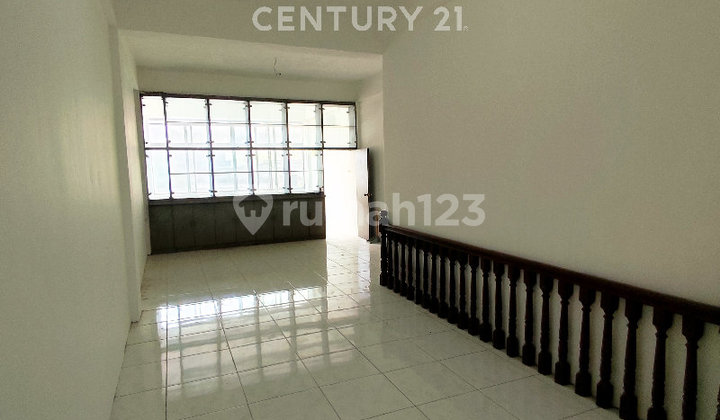 Ruko 4 Lantai Bebas Banjir Akses Mudah di Cempaka Putih R2300 | Rumah123