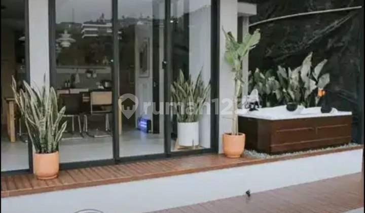 Semi Villa House in Dago Village, Serene and Cool Environment | Rumah123