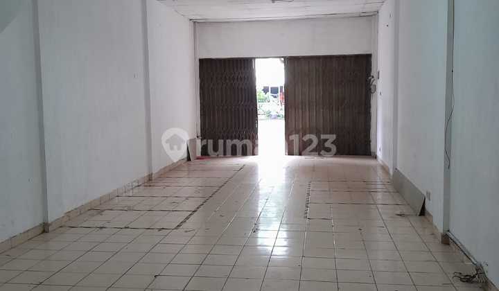 Disewakan Ruko Perkantoran 2,5 Lantai di Ruko Madrid Seberang Pasar ...