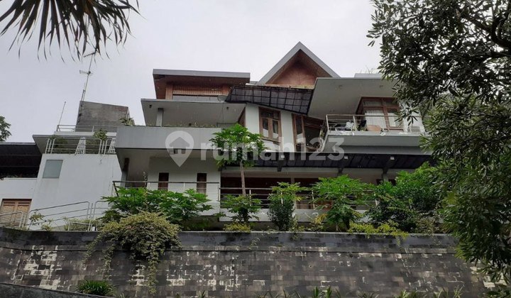 Rumah Area Raya Tidar Sebelum VPT With Private Pool | Rumah123