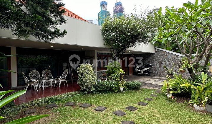 Rumah Dijual di Menteng, Jakarta Pusat | Harga Terbaru 2023