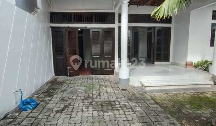 Disewakan Rumah Lantai 2 Lokasi Denpasar Timur Dekat Living Word | Rumah123