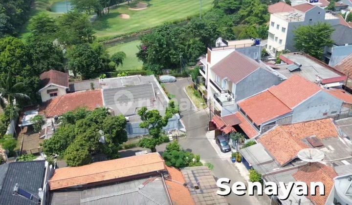 Rumah dengan Jogging Track Dijual di Senayan, Jakarta Pusat | Terbaru 2023