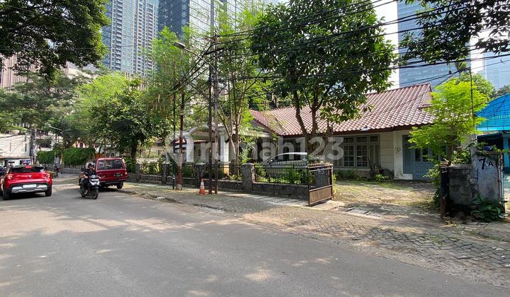Rumah dengan Jogging Track Dijual di Scbd, Jakarta Selatan | Terbaru 2023