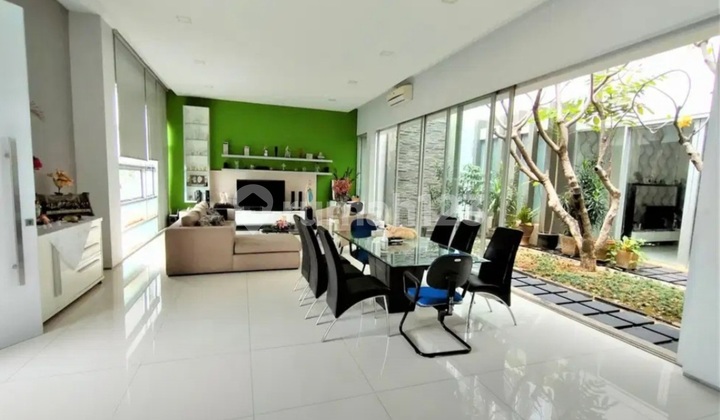 Rumah dengan Taman Dijual di Sunter, Jakarta Utara | Terbaru 2023