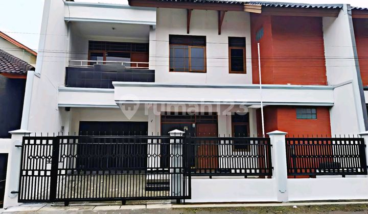 Sewa Rumah 2 Lantai di Regol, Bandung | Harga Terbaru
