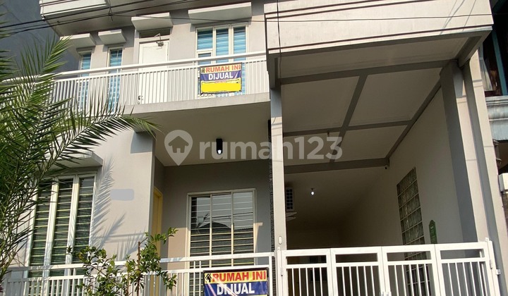 Rumah Bagus 2 Lantai Lingkungan Nyaman Asri Di Sektor 9 Bintaro | Rumah123