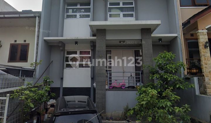 Rumah dengan Kolam Renang Disewa di Setra Duta, Bandung | Terbaru 2024