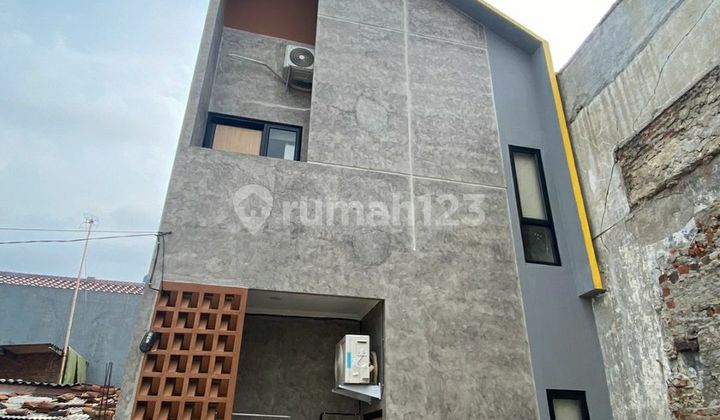 Rumah dengan Jogging Track Dijual di Koja, Jakarta Utara | Terbaru 2023