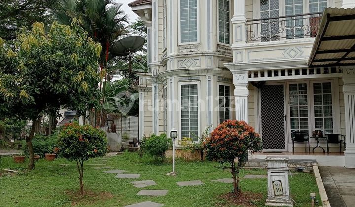 Rumah dengan Kolam Renang Dijual di Bsd Victoria Park Lane, Tangerang ...