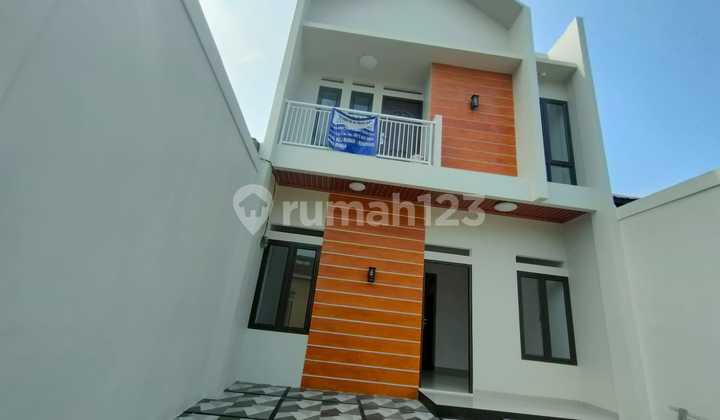 RUMAH MODERN DENGAN LINGKUNGAN ASRI DAN KEAMANAN 24 JAM! | Rumah123