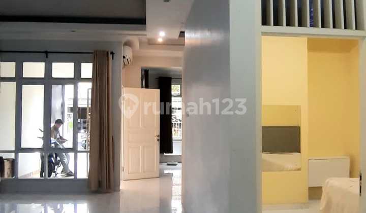 Rumah 1.5 Lantai Sudah Renov Semi Furnished Sektor 1C Gading Serpong | Rumah123